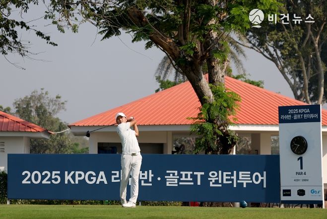 ‘2025 KPGA 라쉬반·골프T 윈터투어 1회 대회’ 1R. 김성현, 5언더파 65타 단독 선두… 김영수, 김승혁 1타차 추격
